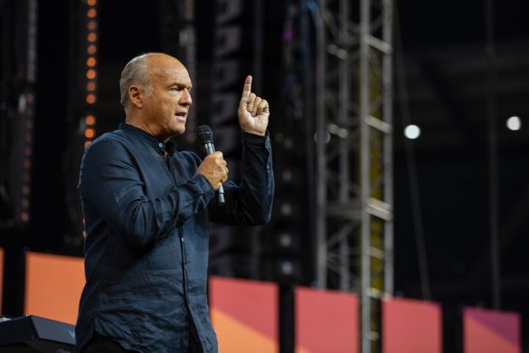 Brother Andrew’s wife Corry, passes onto her eternal reward – Assist News