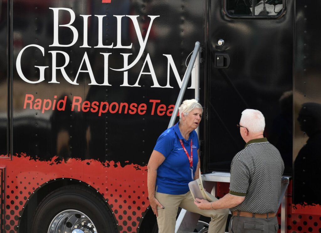 Billy Graham Rapid Response Team providing support after law ...